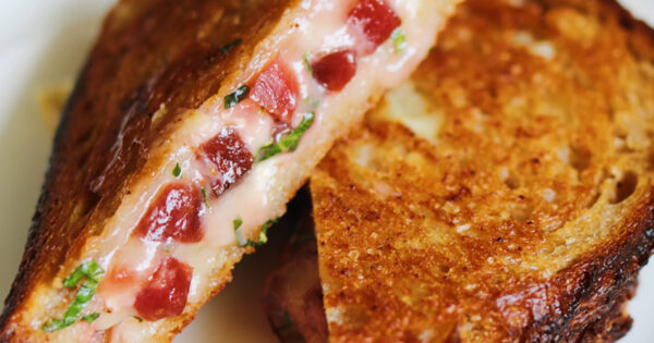 Sweet Heat Pickled Beet Grilled Cheese - Aunt Nellie's